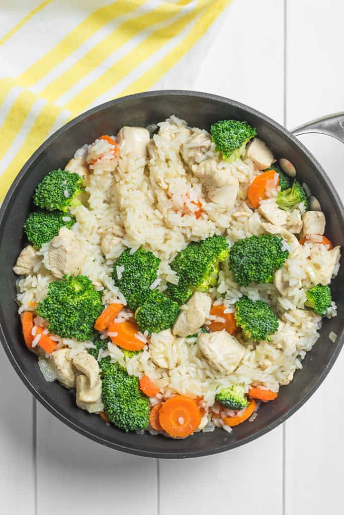 One Pot Cheesy Broccoli Rice and Chicken - Charisse Yu