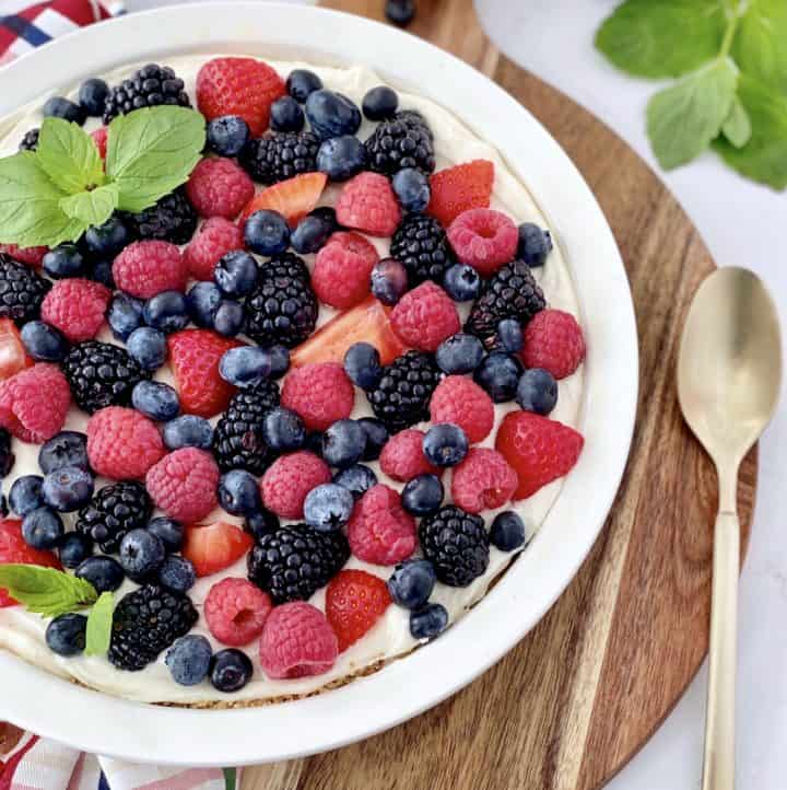 No Bake Berry Cheesecake - Charisse Yu