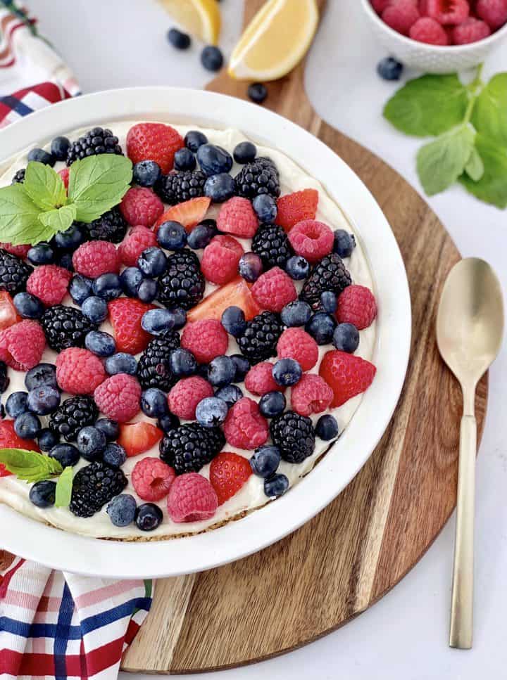 No Bake Berry Cheesecake - Charisse Yu