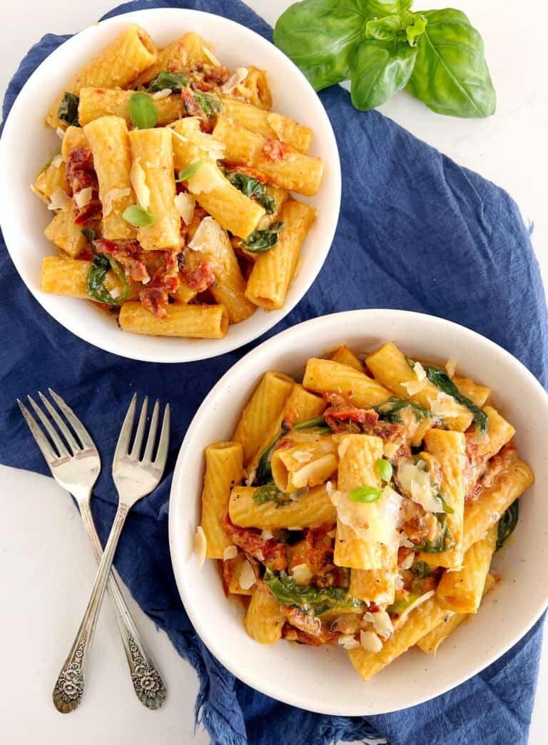 Hummus Pasta - Charisse Yu